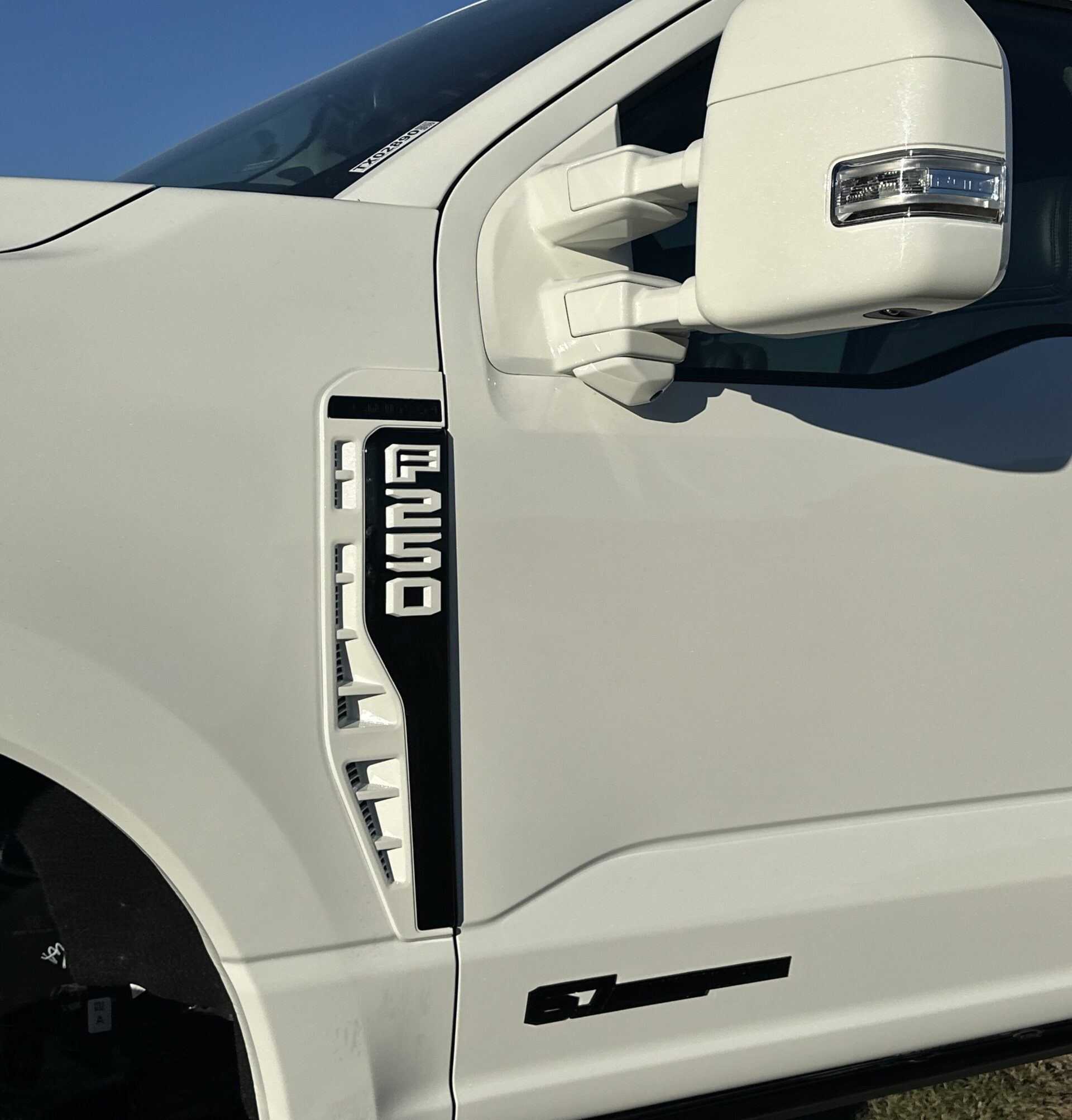 Truxx Custom Build: A Bold 2024 Ford Super Duty F-250 with Serious ...