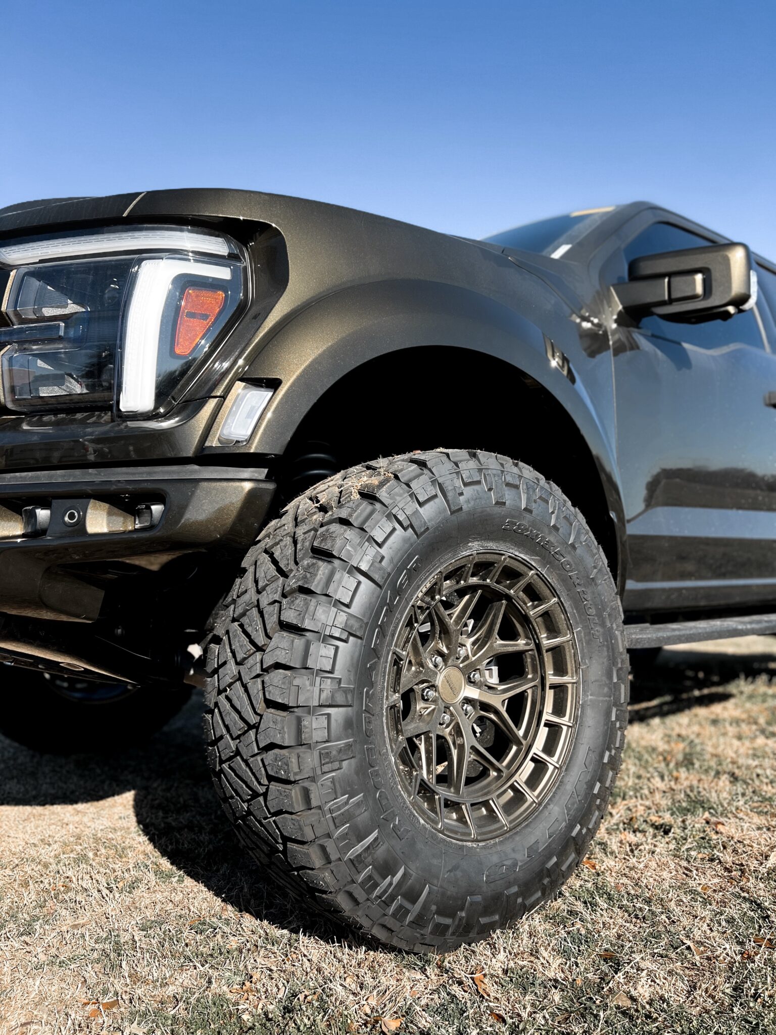Ultimate Ford Raptor R Off-Road Experience: 7 Must-Have Custom Upgrades ...