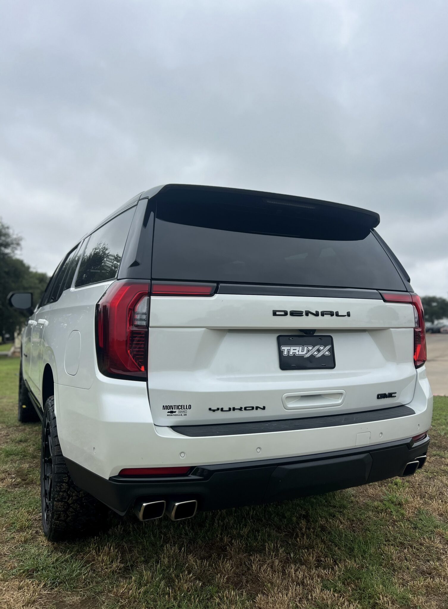 Impressive Custom GMC Yukon Denali Build - Truxx