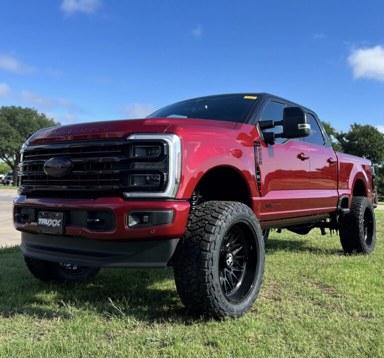 Show-Stopping Ford F-250 Super Duty Custom Build - Truxx