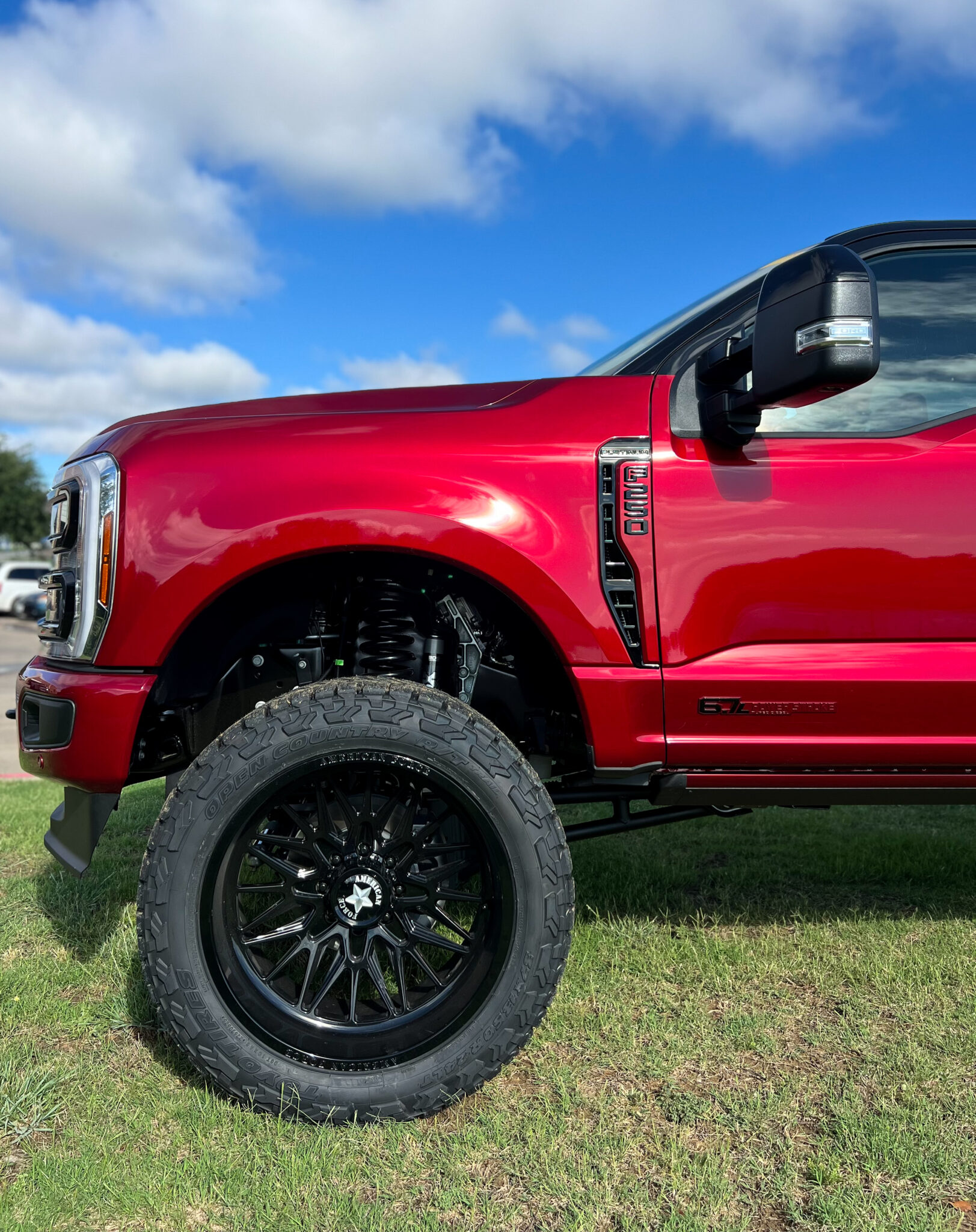 Show-Stopping Ford F-250 Super Duty Custom Build - Truxx