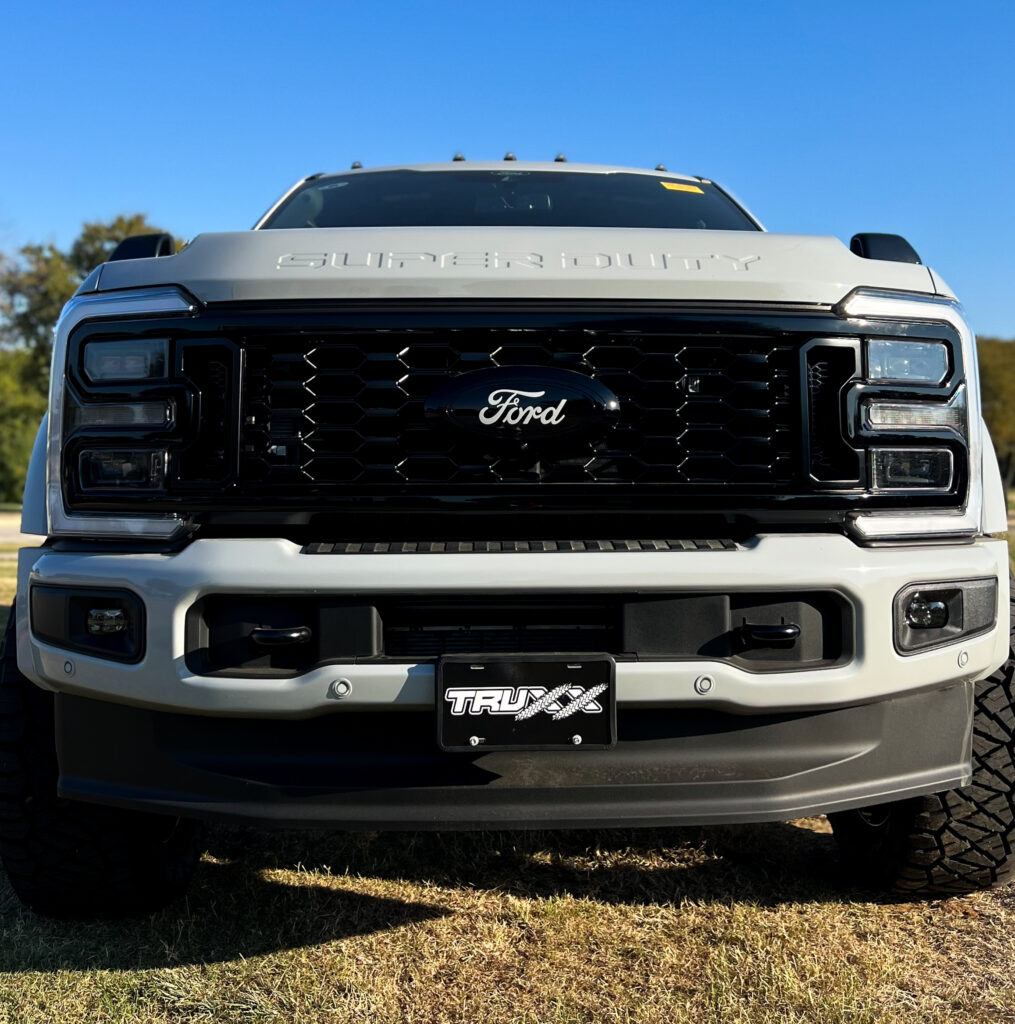 Impressive Ford F-450 Build - Truxx