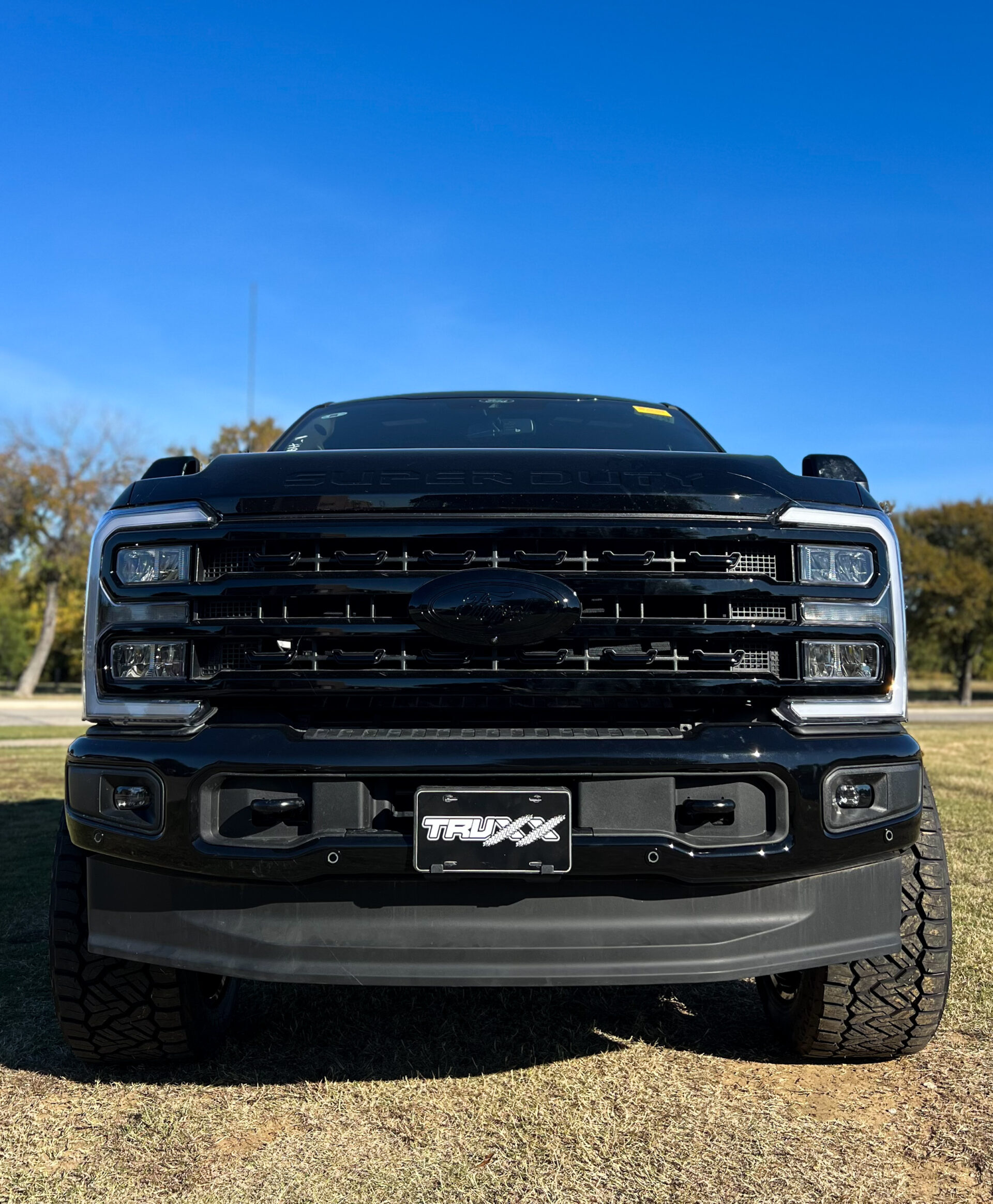 Powerful Ford F-250 Custom Build - Truxx