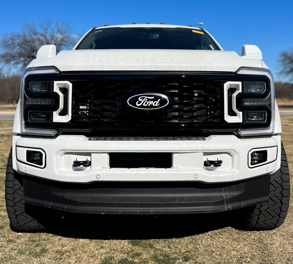 Impressive Ford F-450 Build - Truxx