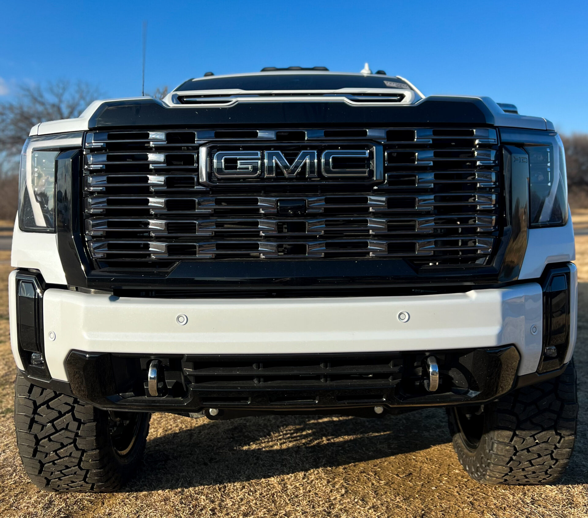 Impressive GMC Sierra Denali HD Build - Truxx